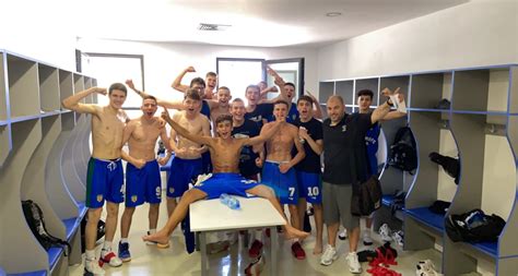 Фен страница на БК Черно море Тича Ииииии трета поредна победа за Черно море Тича 16