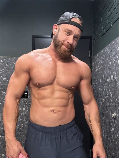Best Gay OnlyFans Creators You Need To Follow In Daily Squirt