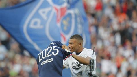 Teken Kontrak Baru Kylian Mbappe Desak Psg Tendang Leonardo Dan