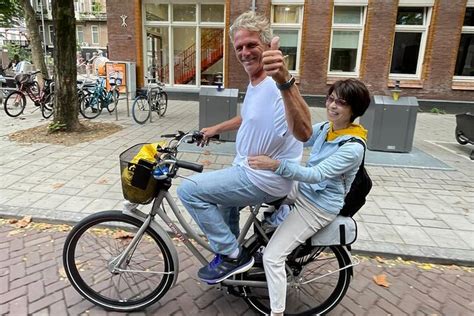 Amsterdam City Highlights Guided Bike Tour