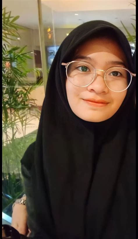 Flora Jkt48 Flora How To Look Better Girl