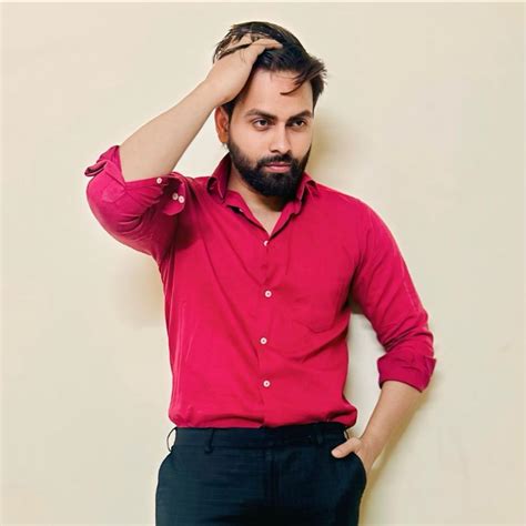 घमंडी लड़की ने अपनी दोस्त को नीचा दिखाया इस वीडियो में हम देखेंगे
