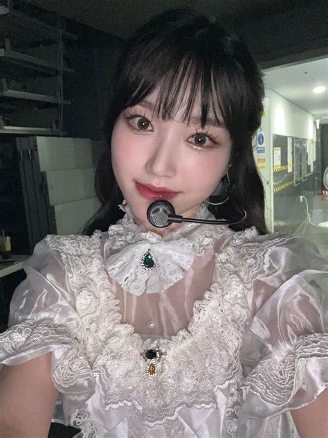 221018 Loonatheworld Gowon Updates R Loona