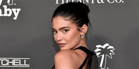 Kylie Jenner Revive La Tendencia Del Bikini Al Revés Trendradars Español