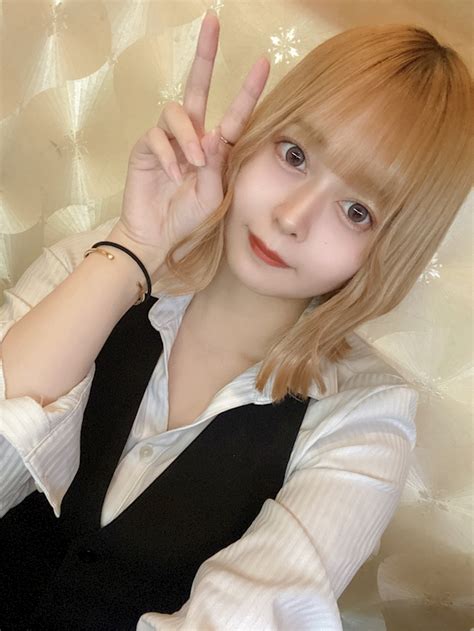 💜みか🧸💜 ミニスカjj 名古屋 錦のガールズバー ポケパラ