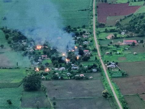 ဖယ်ခုံမြို့နယ်၊ ဆောင်နန်းခဲရွာကို စစ်တပ်နှင့် လက်အောက်ခံ Pno ပြည်သူ့စစ်တို့က ပူးပေါင်း မီးရှို့ဖ