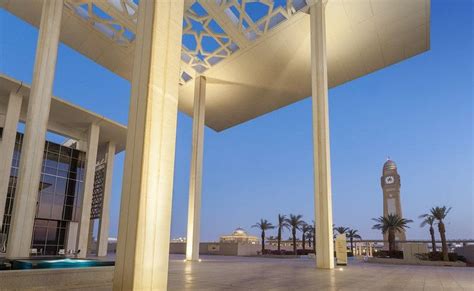 جامعة الأميرة نورة تنظم أنشطة توعوية مهنية وصحية
