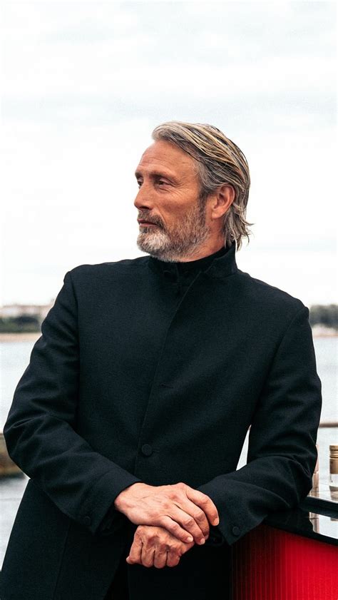 Mads Mikkelsen Model