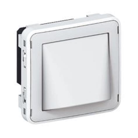 Legrand 069592 Gas detector Plexo IP31 butane/propane - WOW Electricals