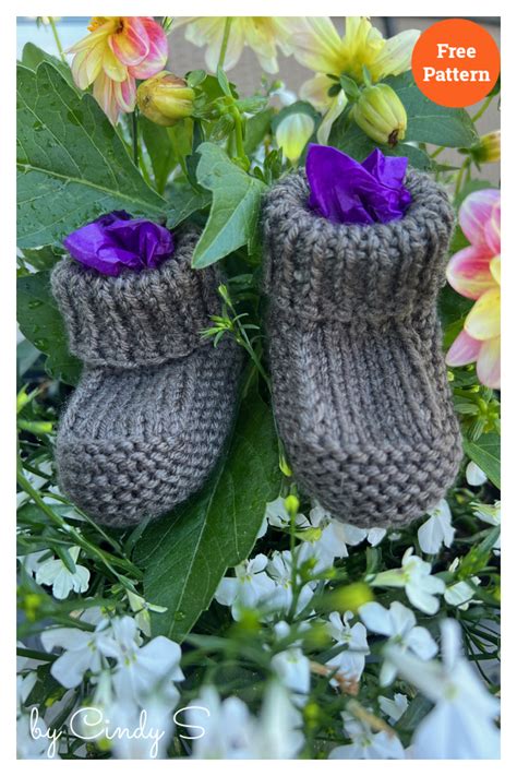 Huggable Worsted Booties Free Knitting Pattern