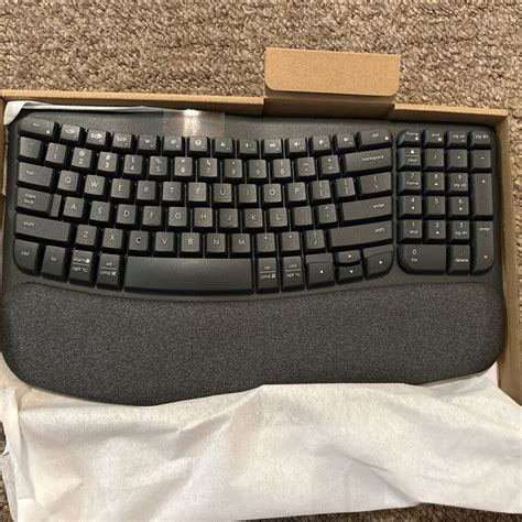 Logitech Wave Keys Mk670 Combo Ergonomic Wireless Keyboard And Mouse New Ebay