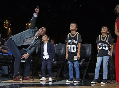 fotos del homenaje de San Antonio Spurs a Manu Ginóbili Infobae