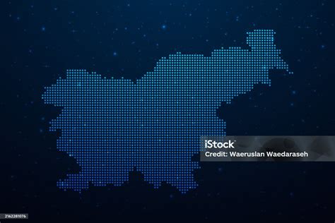 슬로베니아 미래 지향적인 스타일의 점선지도 별 선 점으로 만든 빛나는 윤곽선 통신 진한 파란색 배경에 인터넷 기술 개념 0명에