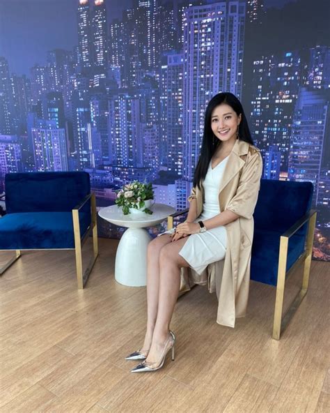 32歲港姐劉溫馨晒素顏照面目全非 臉色偏黃眼袋極深震驚網民 Headlife 頭條日報