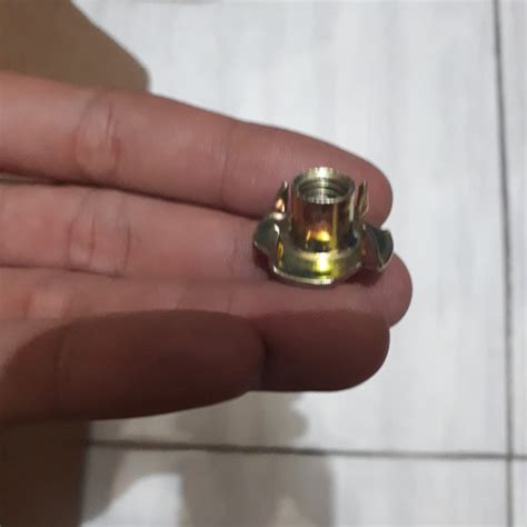 Jual T Nut Baut Tanam Tee Nut M X Mm Mur Cakar M X Mm Kuning Kota Bekasi Fastener