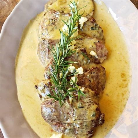 Filé mignon ao molho de gorgonzola sofisticado Recept