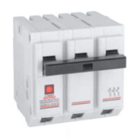 Breaker Enchufable Trifásico 3x40 A Dandc Distribuciones Electricas De Colombia