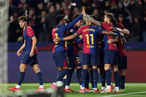 برشلونة يعبر لاس بالماس ويتصدر الدوري الإسباني يلاكورة