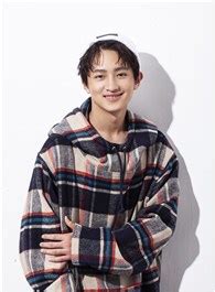 史彭元个人资料 简介 身高 年龄 史彭元主演的电视剧与电影 365明星