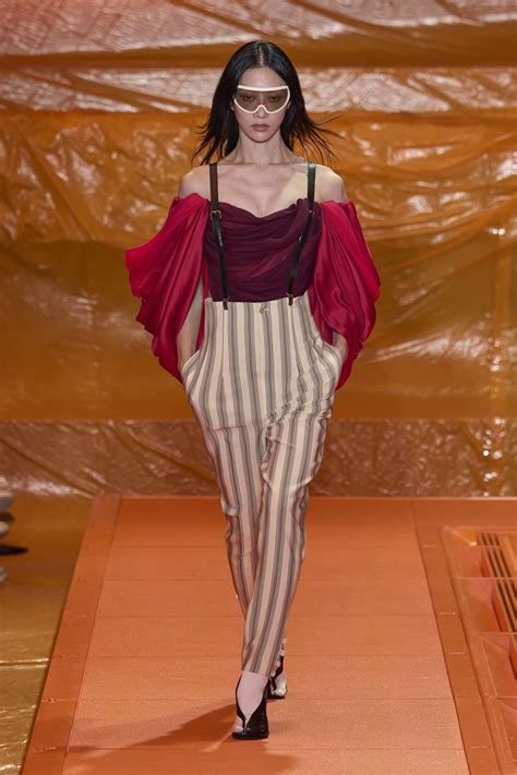 Los Pantalones De Tiro Alto Crean Efecto Pierna Larga Son Ideales