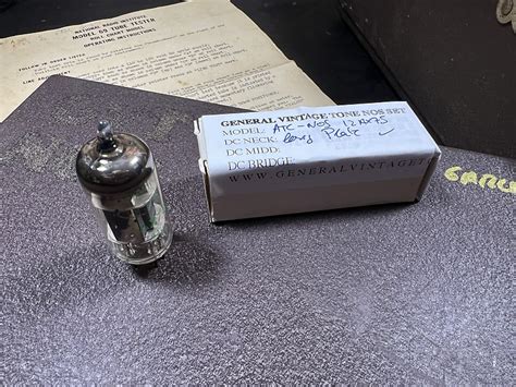 La Radiotechnique La Radiotechnique 12ax7s Long Plate Ecc83 Reverb