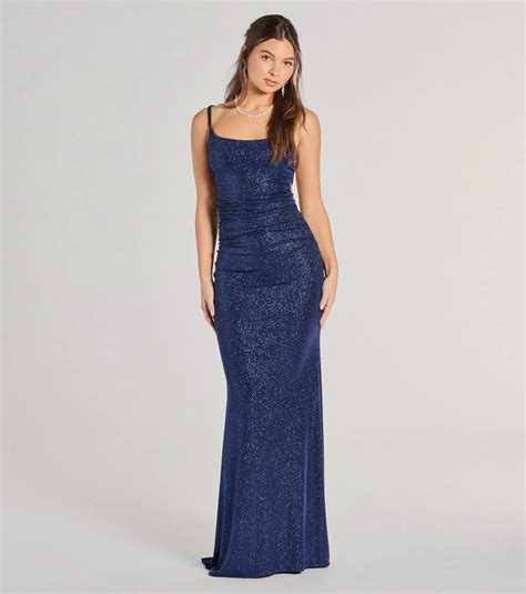 Formal Tiered Dresses And Windsor