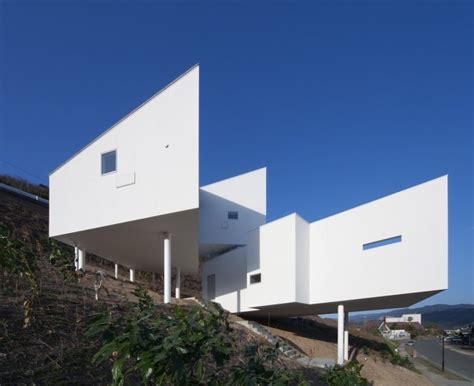 Tips For Building On A Sloped Terrain Fres Architect