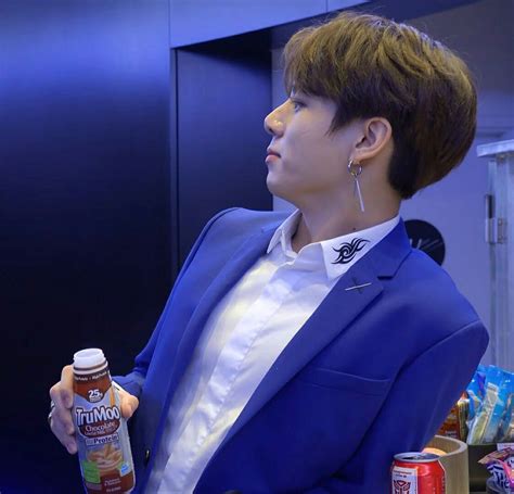 Pin On Jeon Jungkook Jeon Jungkook Jungkook Selca Jungkook Abs
