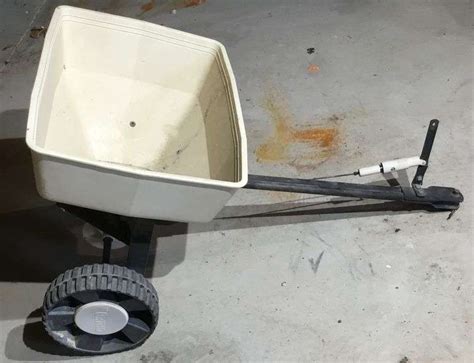 Ortho Tow Behind Broadcast Spreader Sherwood Auctions