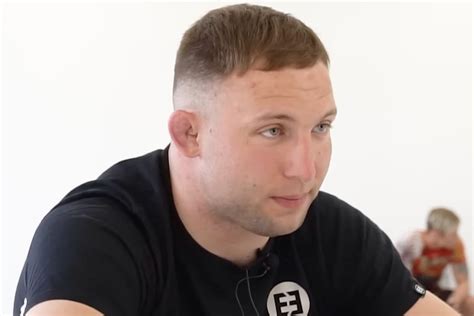 Mistrz KSW miał wypadek Tak wyglądał rozbity samochód