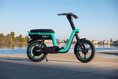 Двухместный электровелосипед от сервиса аренды Veo обещает привлечь ...