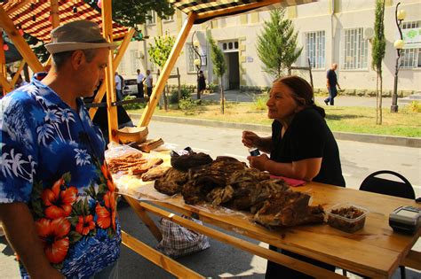 Фестиваль еды и напитков Gemo Fest открылся в Раче ФОТО Новости Грузии