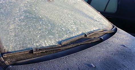 Comment fabriquer son propre liquide dégivrant pour enlever la glace de