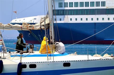 Затворени са фериботни линии в Гърция заради силния вятър Travelradar