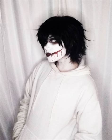 Kapşonlu Cosplay Creepypasta
