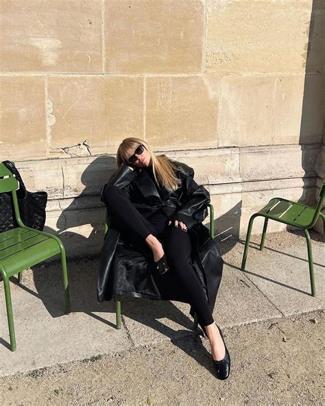 Взуття на весну 2023 як стильно носити балетки що повернулися в моду Today Ua