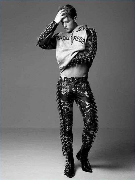 Paddy Mitchell Models Themodernmaneu