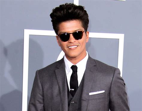 Bruno 1080p 2k 4k 5k Hd Wallpapers Free Download Wallpaper Flare