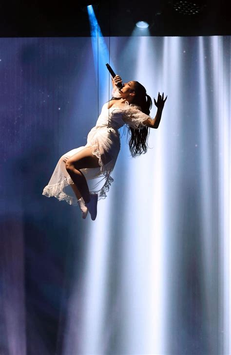 Doja Cat Performs At The 2021 Iheartradio Music Awards Show 19 Photos