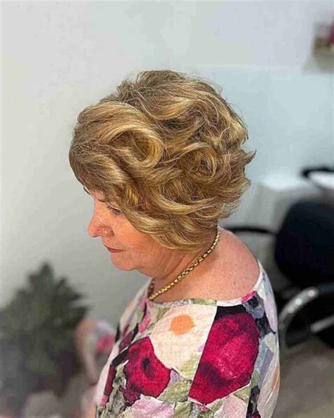 25 Women In Their 70s Prove They Can Pull Off This Hot Hairstyle Trend Too