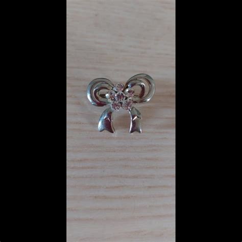 Брошка бантик — ціна 100 грн у каталозі Брошки Купити аксесуари за доступною ціною на Шафі