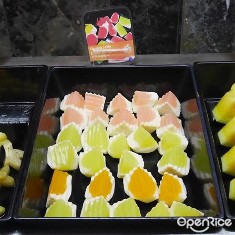 ลุย บุฟเฟ่ต์ทุเรียนไม่อั้น 390 บาทในกรุงเทพฯ ที่ใบหยกสกาย Openrice