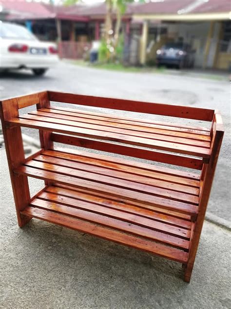 Dekorasi Perabot Kayu Pallet Tak Kurang Cantiknya
