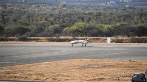Rlv Lex Test Isro Successfully Lands Reusable Launch Vehicle
