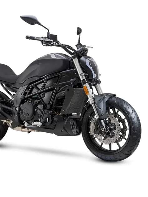 Benelli 402 S : Price, Images, Specs & Reviews 2024 - RyderPlanet