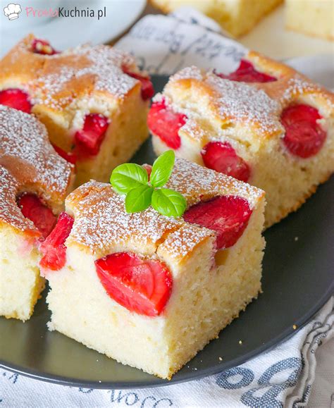 Proste Ciasto Z Truskawkami