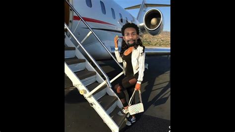 Dudes Trying To Get Flewed Out Youtube