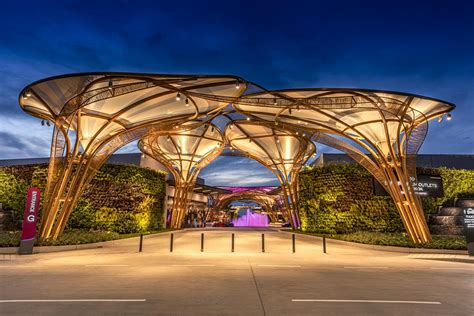 Siam Premium Outlets Bangkok Opens Shop Outlet Mall Adjacent Bangkoks