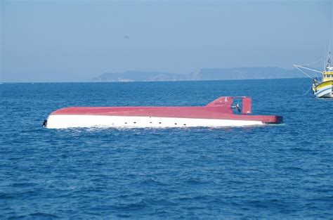 有田市沖で漁船転覆、乗員は無事 Wbs和歌山放送ニュース