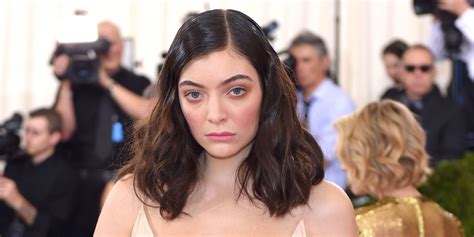 The Brilliant Way Lorde Took Advantage Of Her Cast At The Met Gala